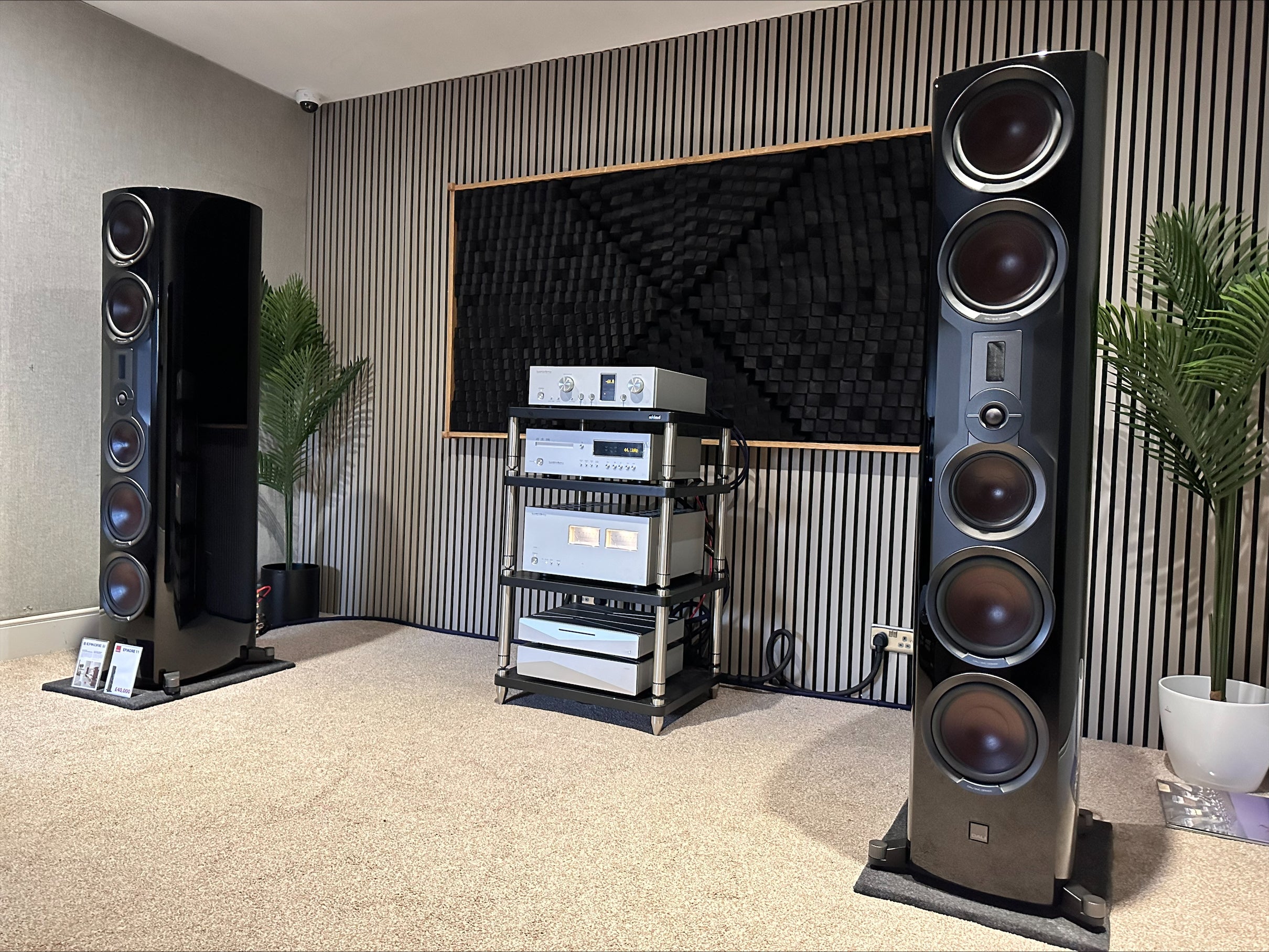 DALI Epikore 11 and Luxman at the Audio Show Deluxe 2024 – Yorkshire AV